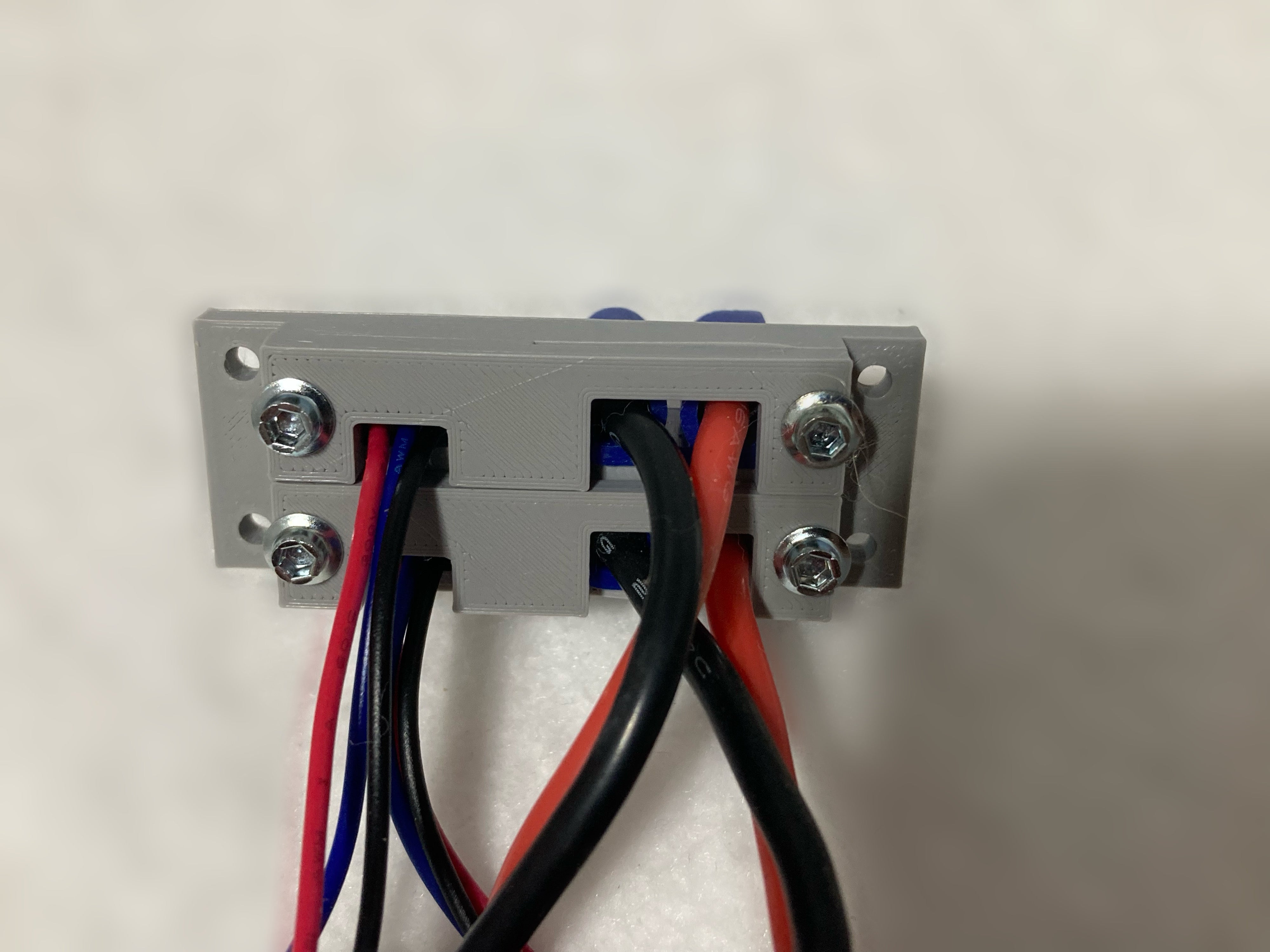 Receiver Pack Connector Mount (EC3 Connector) – Scale RC Engines