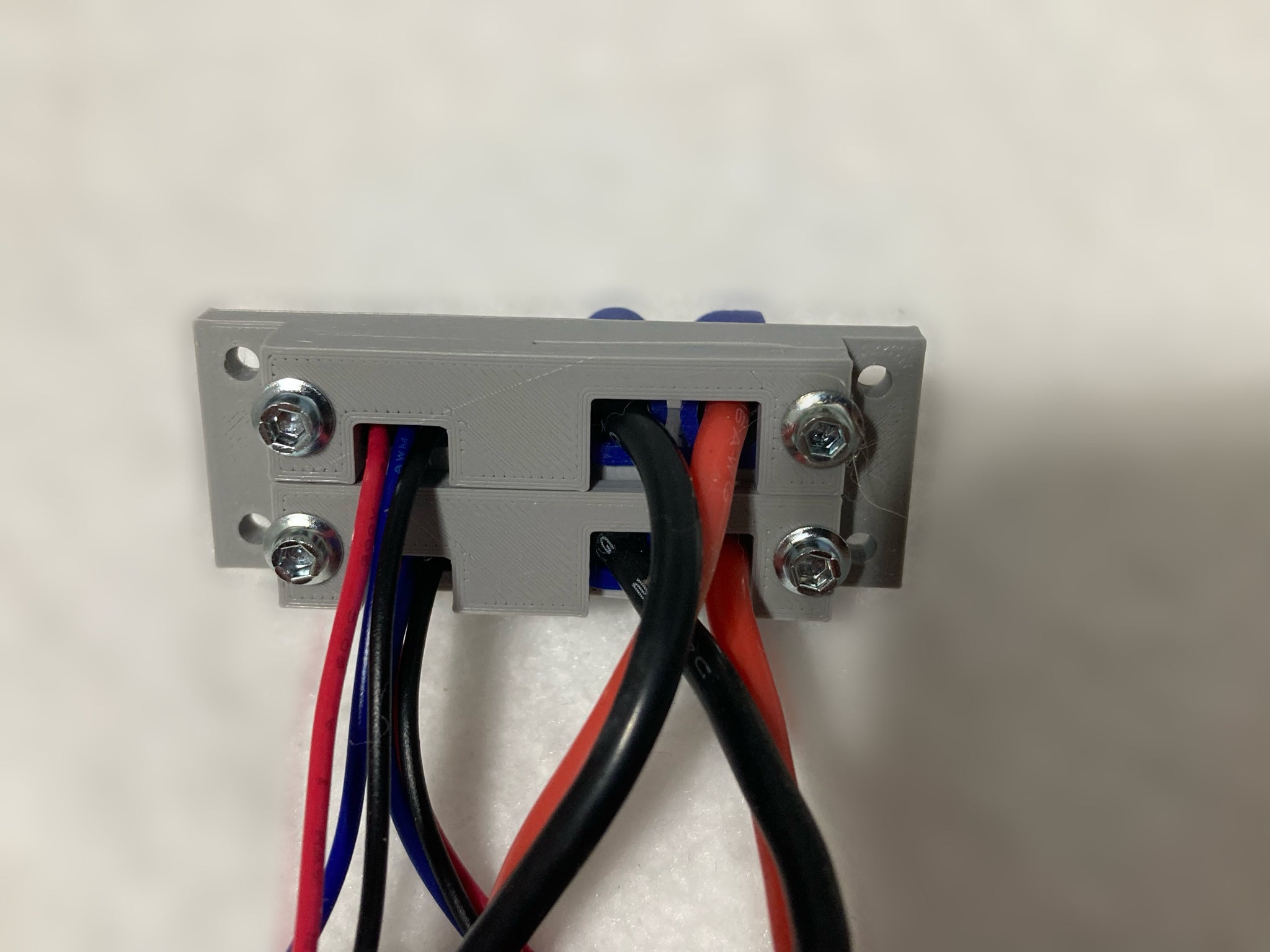 Receiver Pack Connector Mount (EC3 Connector) – Scale RC Engines