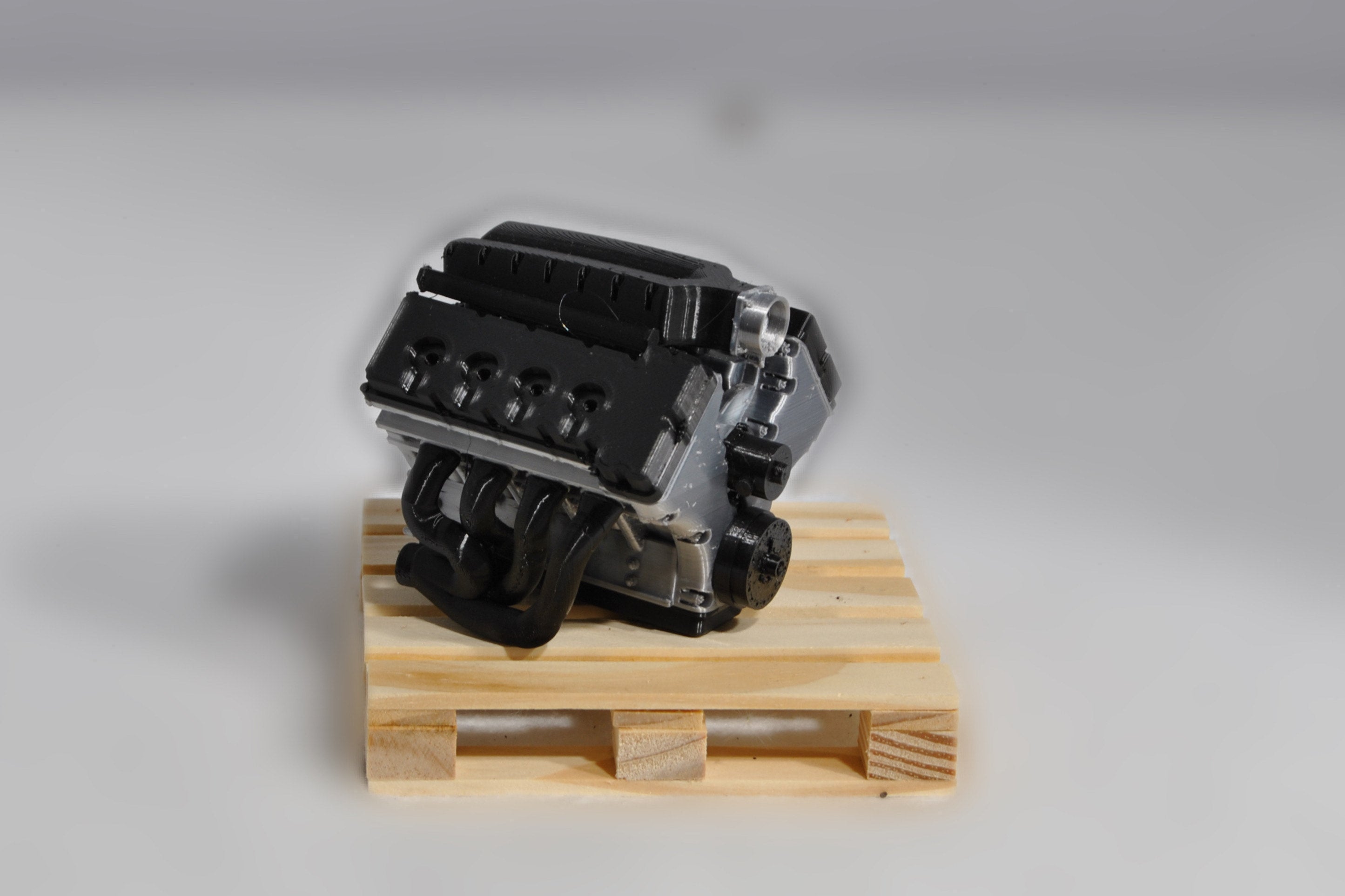 Coyote Standard 1/10 Scale Engine – Scale RC Engines