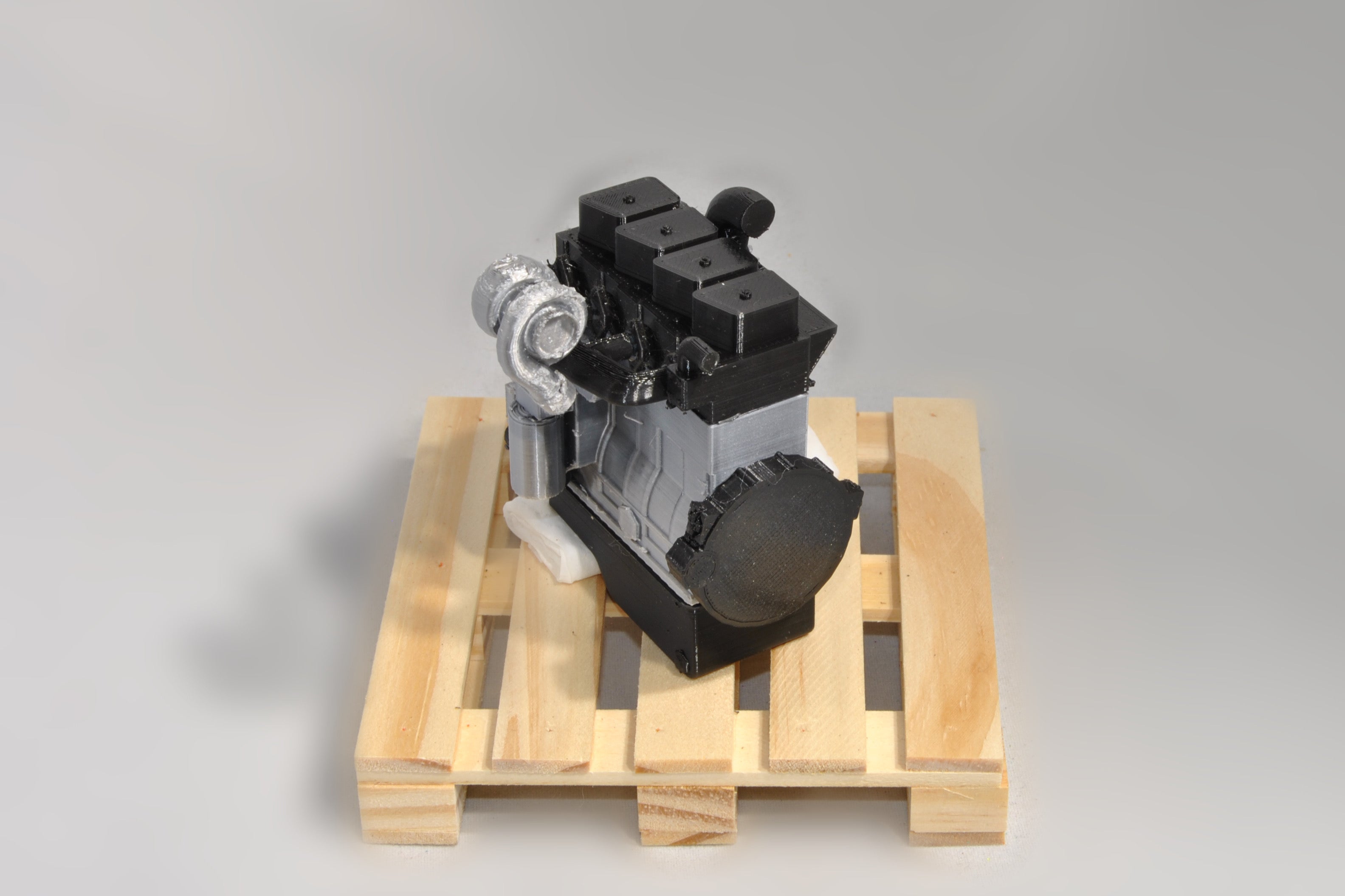 4 Cylinder Diesel Standard 1/10 Scale Engine – Scale RC Engines